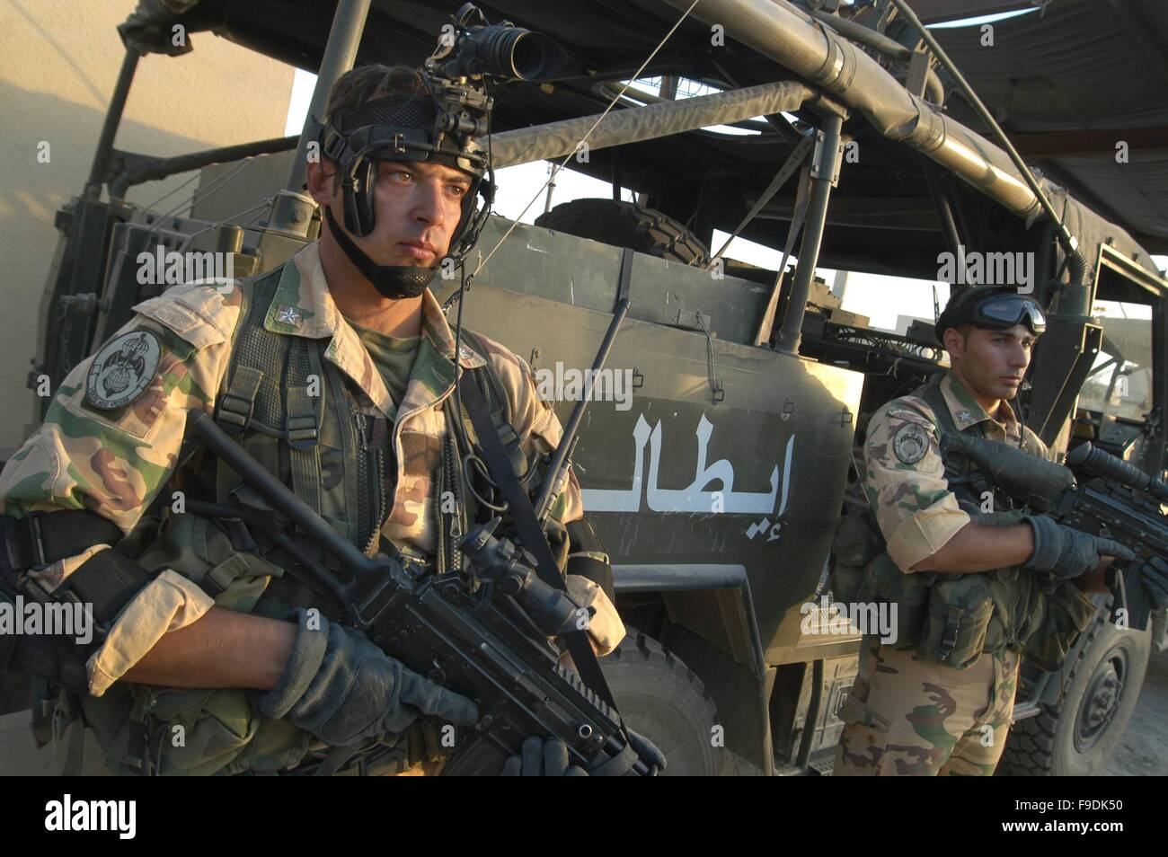 Italian paratrooper hi-res stock photography and images - Alamy