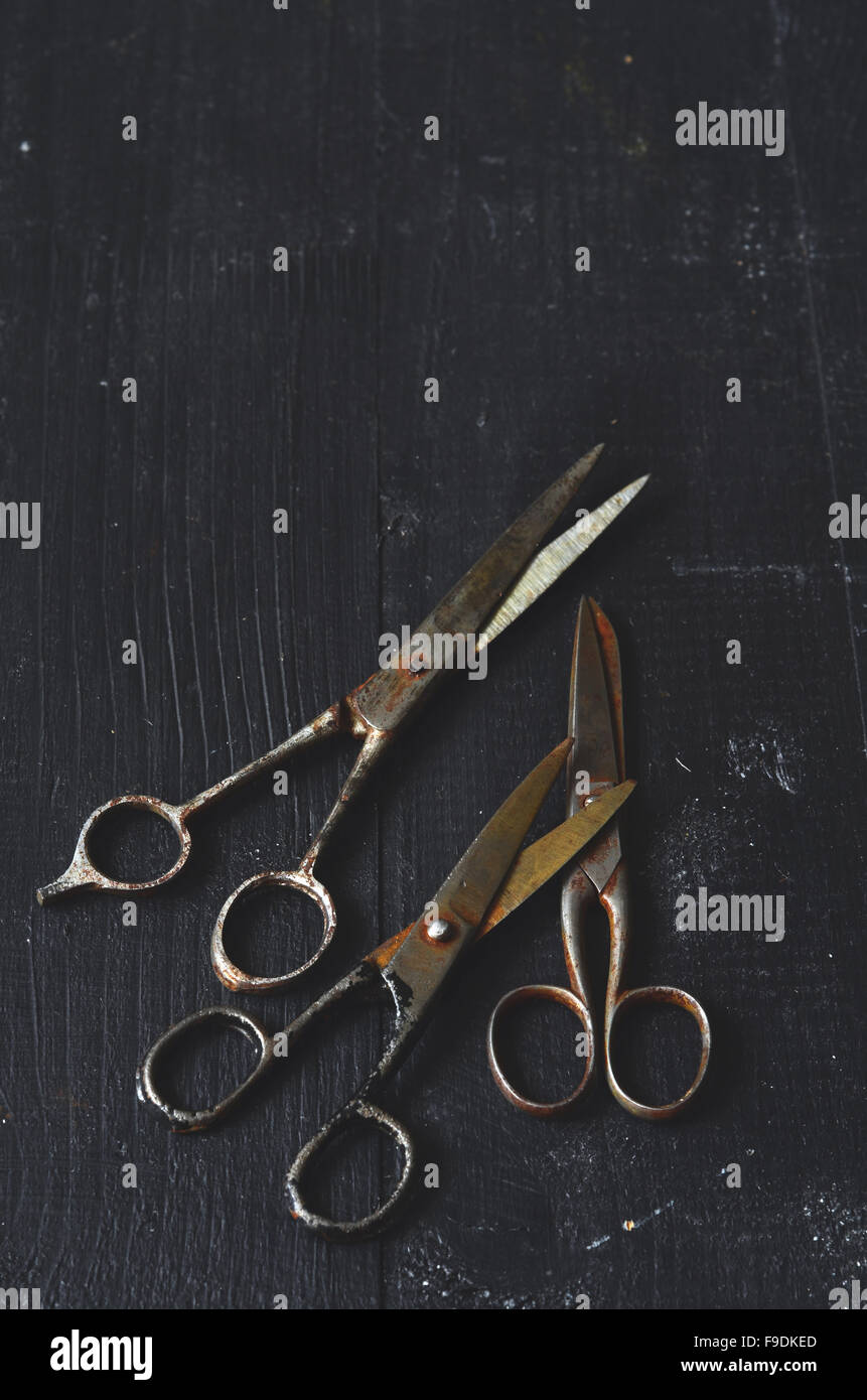 Old rusty scissors hi-res stock photography and images - Alamy