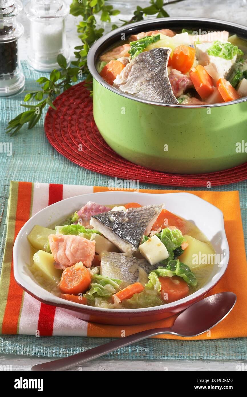 Pomfret hot pot hi-res stock photography and images - Alamy