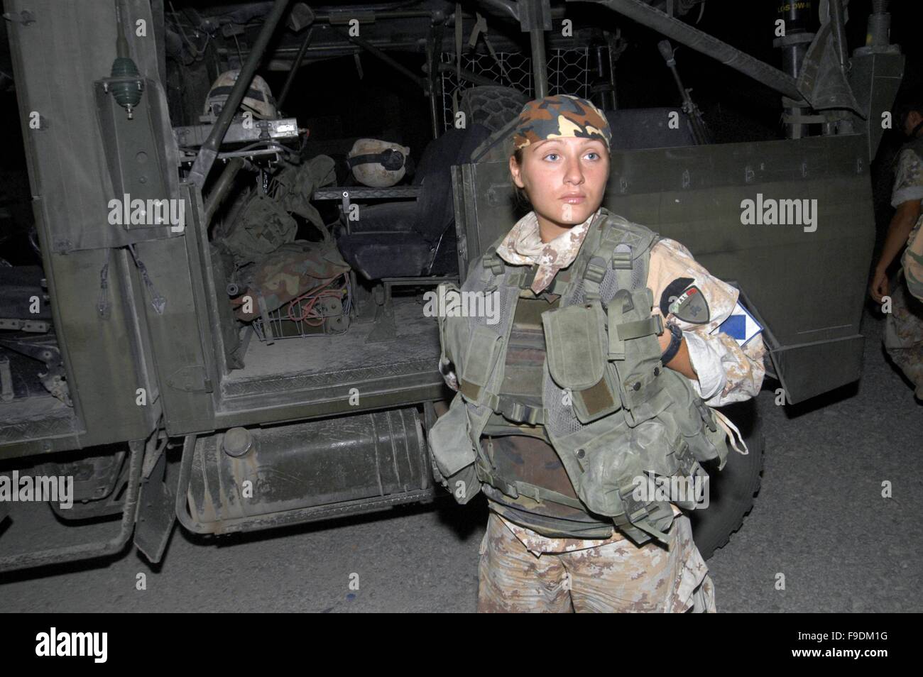 Italian military intervention in Iraq (10/2004), soldiers of the ...