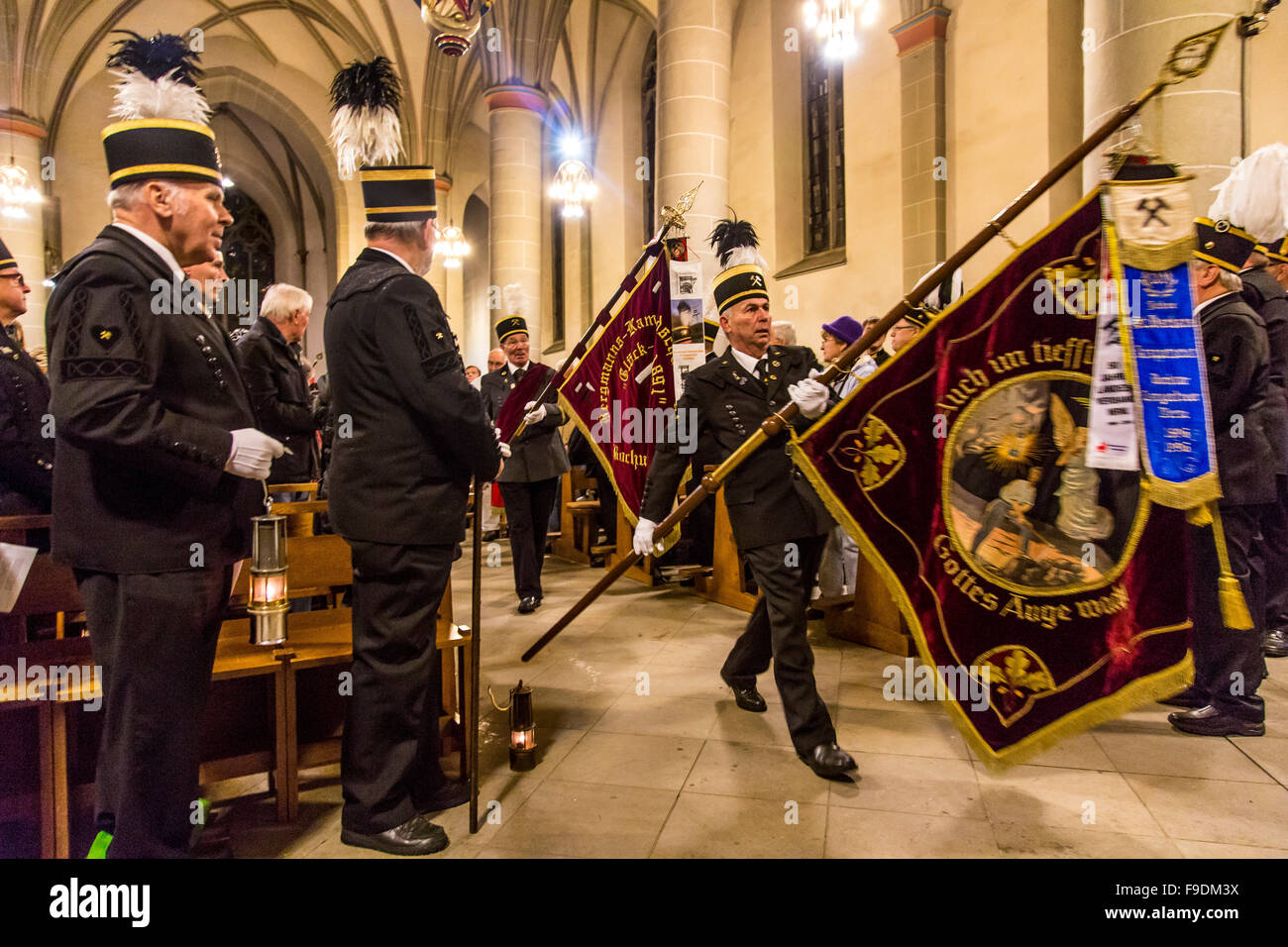 Knapp uniform hi-res stock photography and images - Alamy