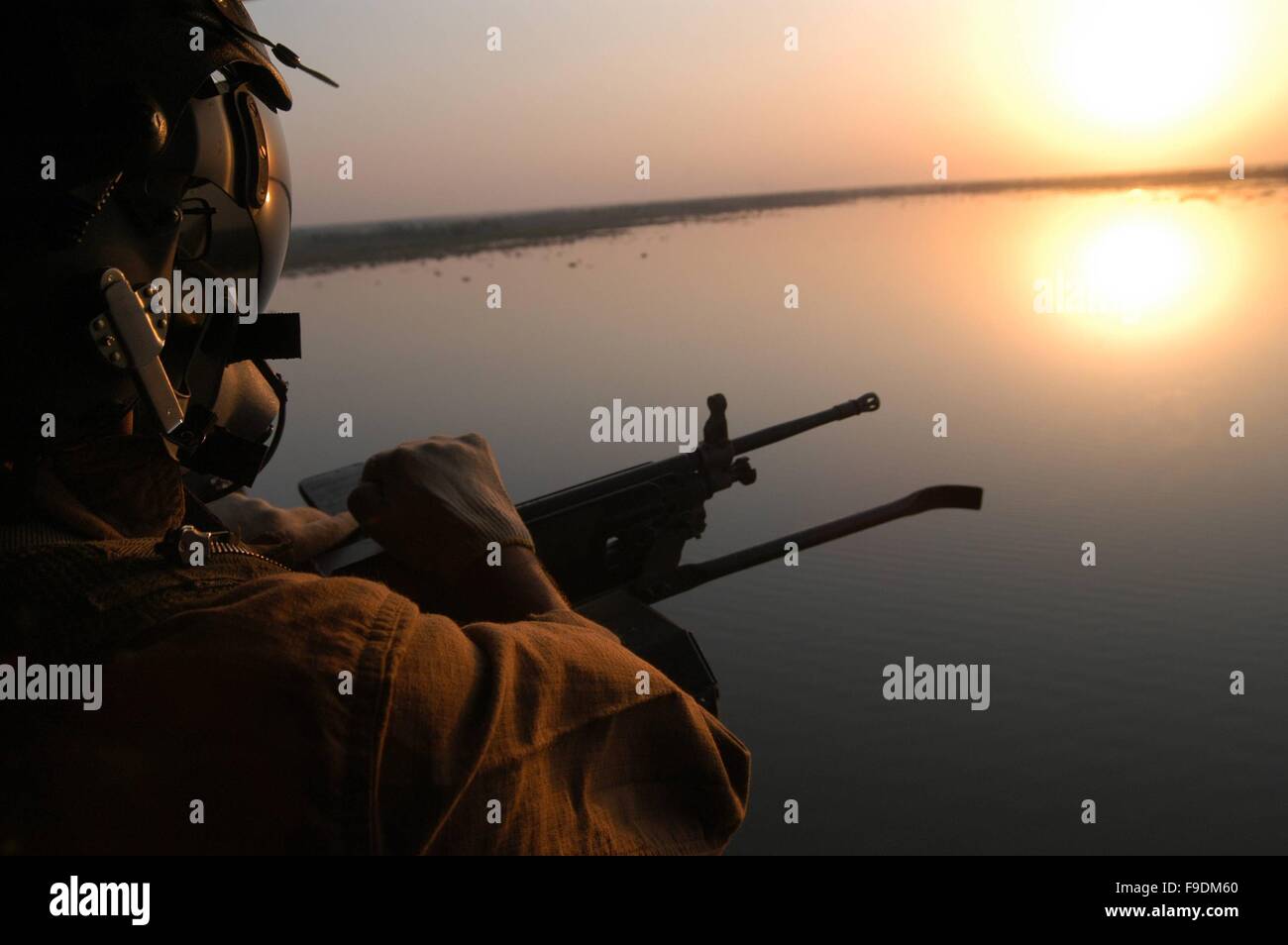 10 gunner hi-res stock photography and images - Alamy
