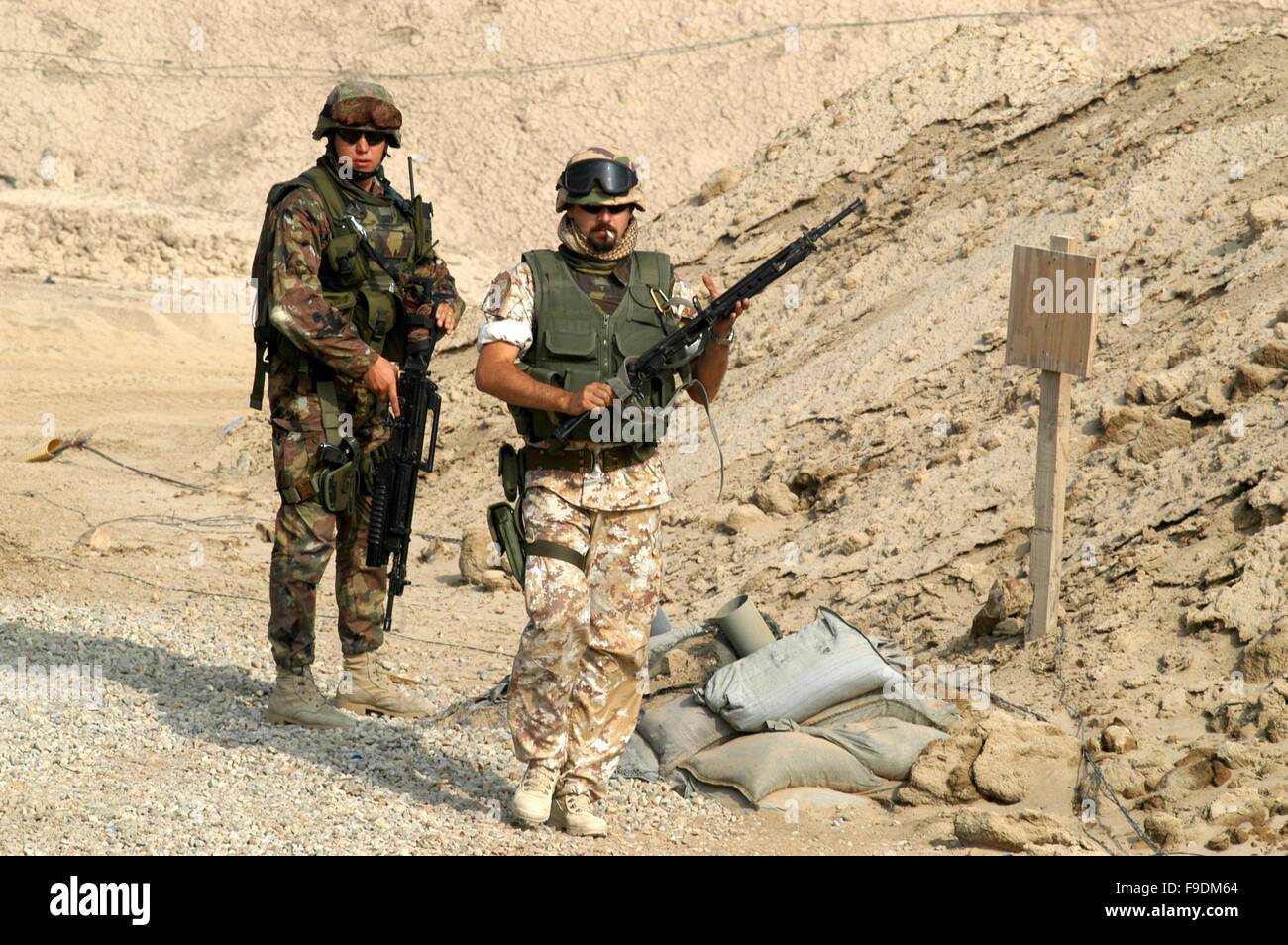 Italian military intervention in Iraq (2004) soldiers of the airborne ...