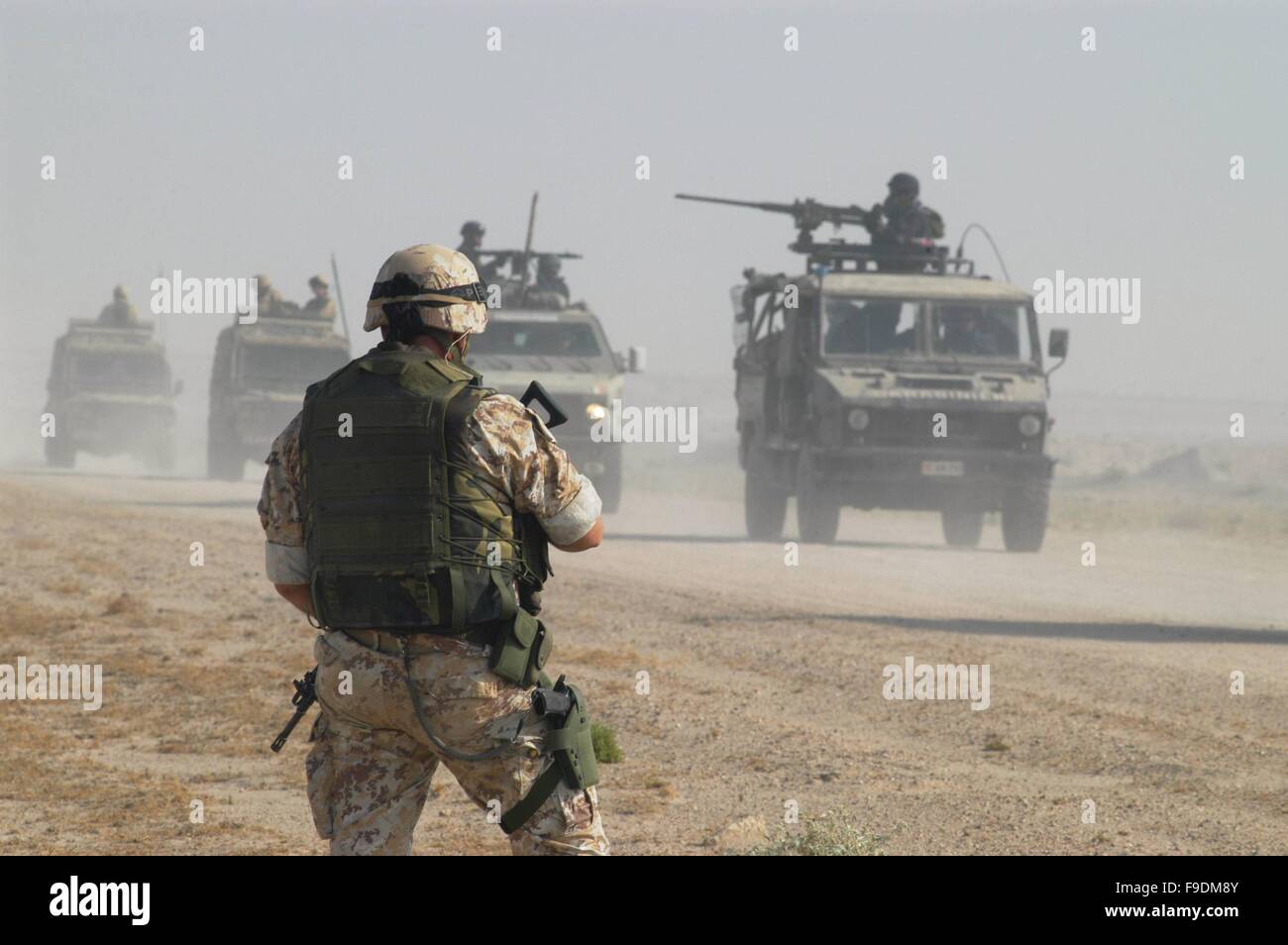 Italian military intervention in Iraq (10/2004), soldiers of the ...