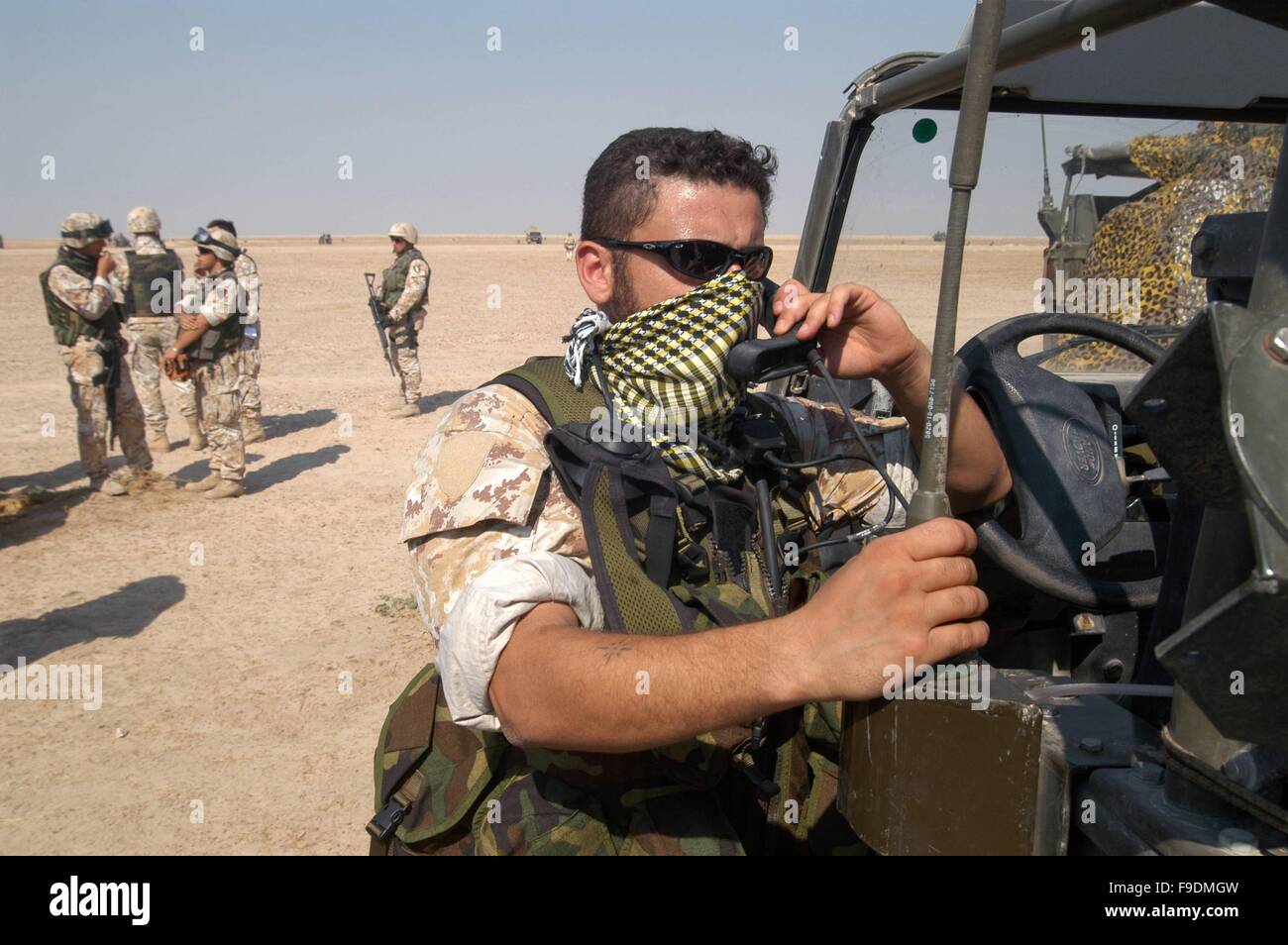 Italian military intervention in Iraq (10/2004), soldiers of the ...