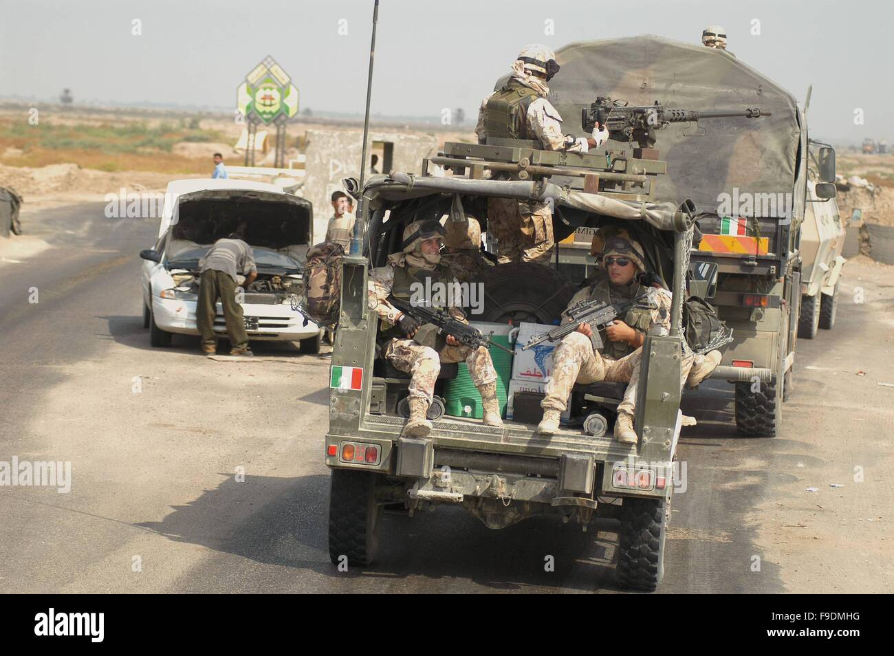 Italian military intervention in Iraq (10/2004), soldiers of the ...