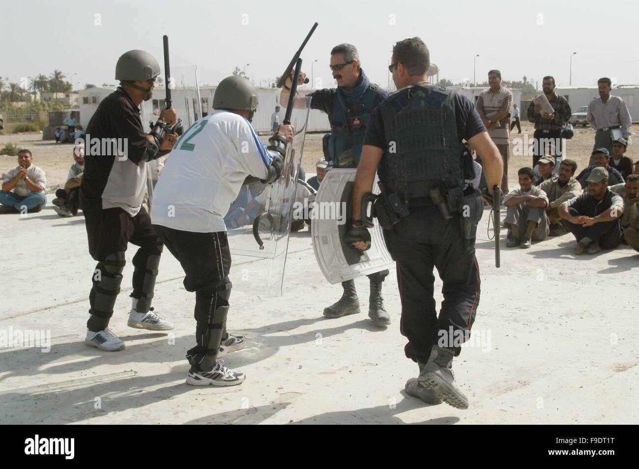 Nassiriya (Iraq) Italian Carabinieri of the MSU (Multinational ...