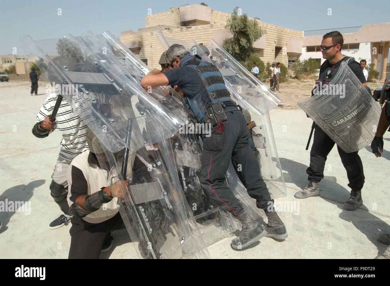Nassiriya (Iraq) Italian Carabinieri of the MSU (Multinational ...
