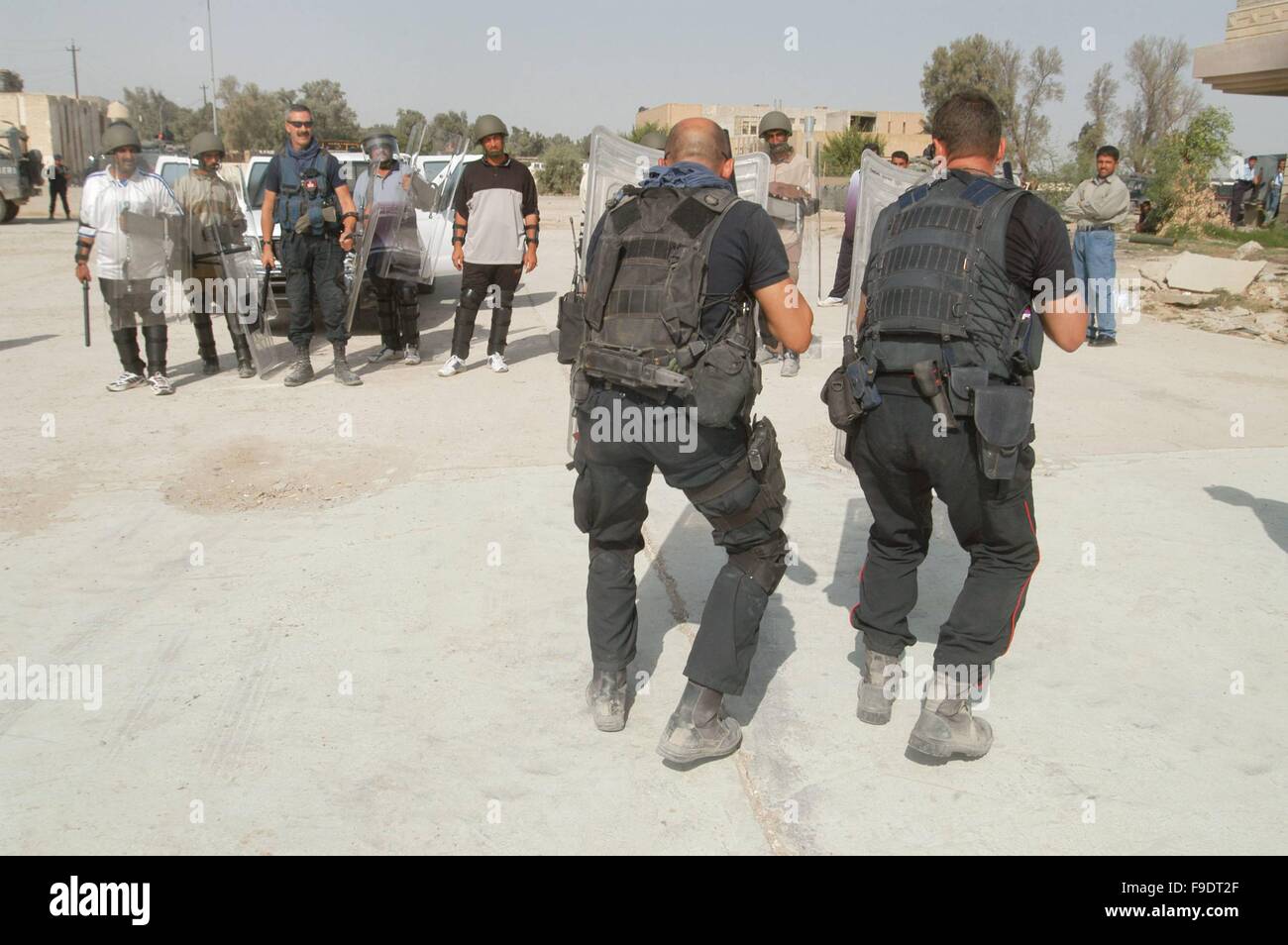 Nassiriya (Iraq) Italian Carabinieri of the MSU (Multinational ...