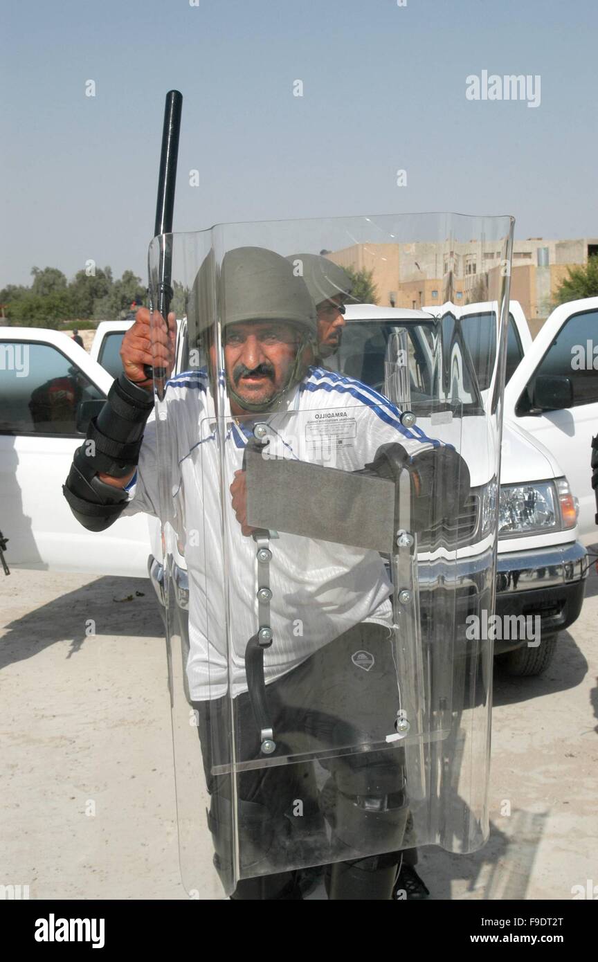 Nassiriya (Iraq) Italian Carabinieri of the MSU (Multinational ...