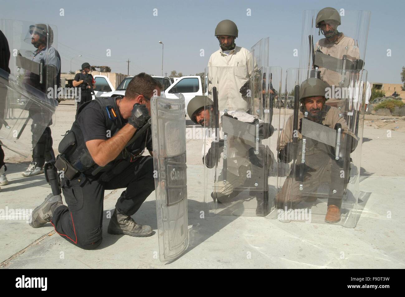 Nassiriya (Iraq) Italian Carabinieri of the MSU (Multinational ...