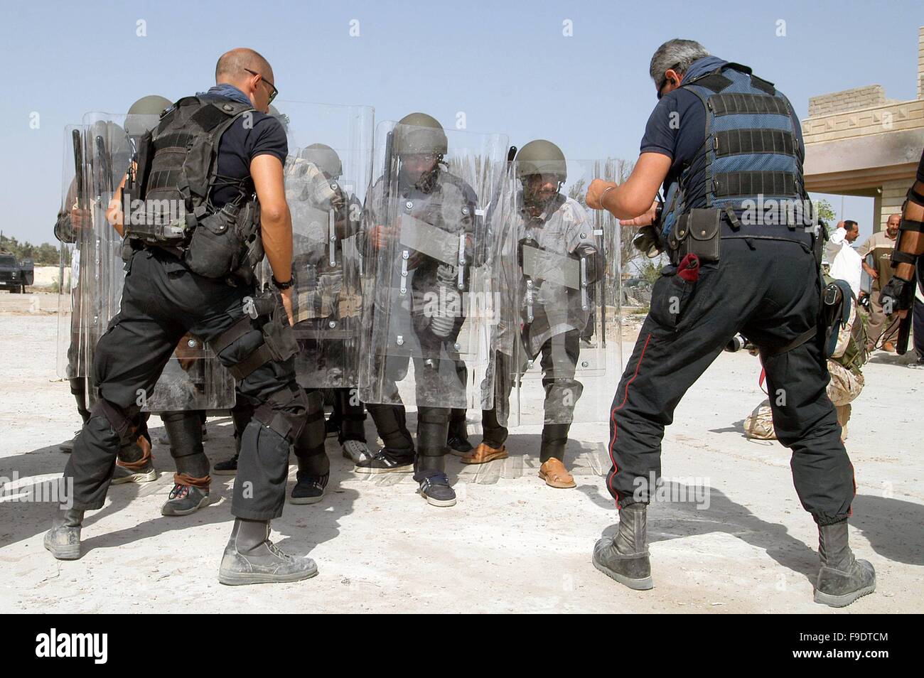 Nassiriya (Iraq) Italian Carabinieri of the MSU (Multinational ...