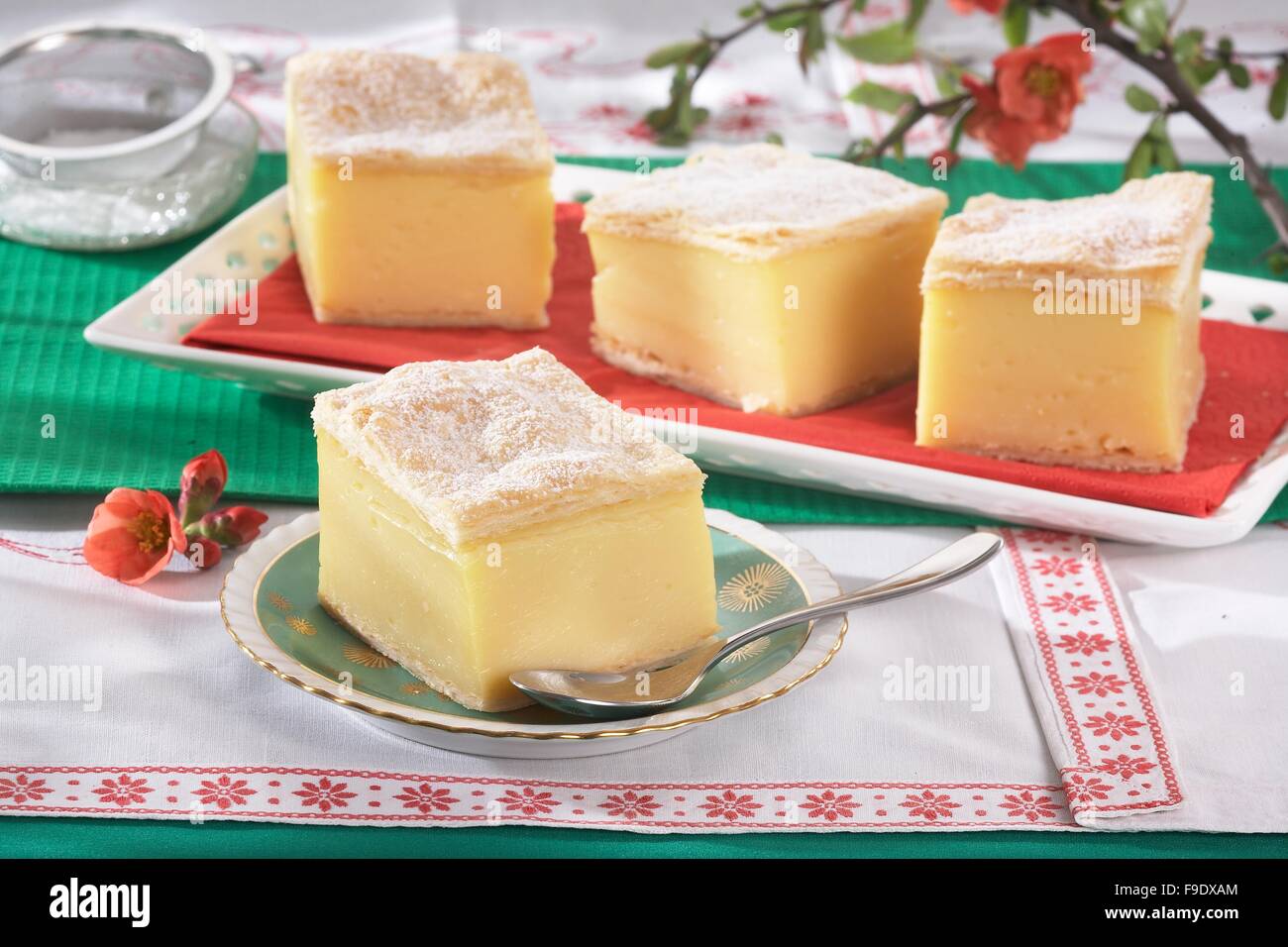 Kremes hi-res stock photography and images - Alamy