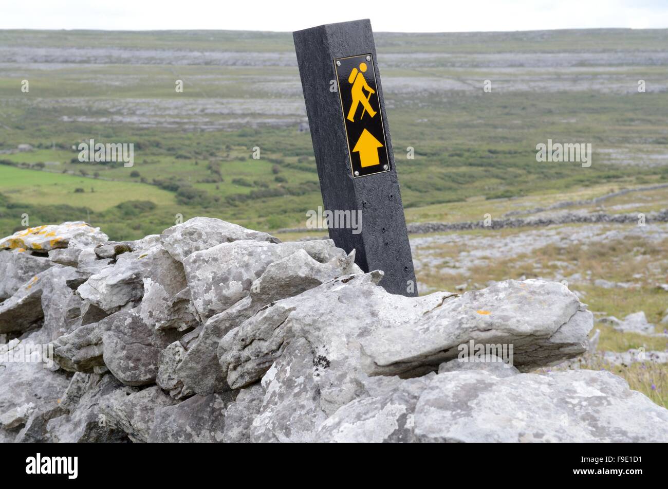 Caher loop hi-res stock photography and images - Alamy