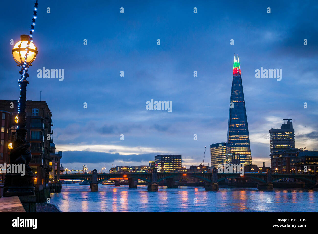 London christmas the shard hi-res stock photography and images - Alamy