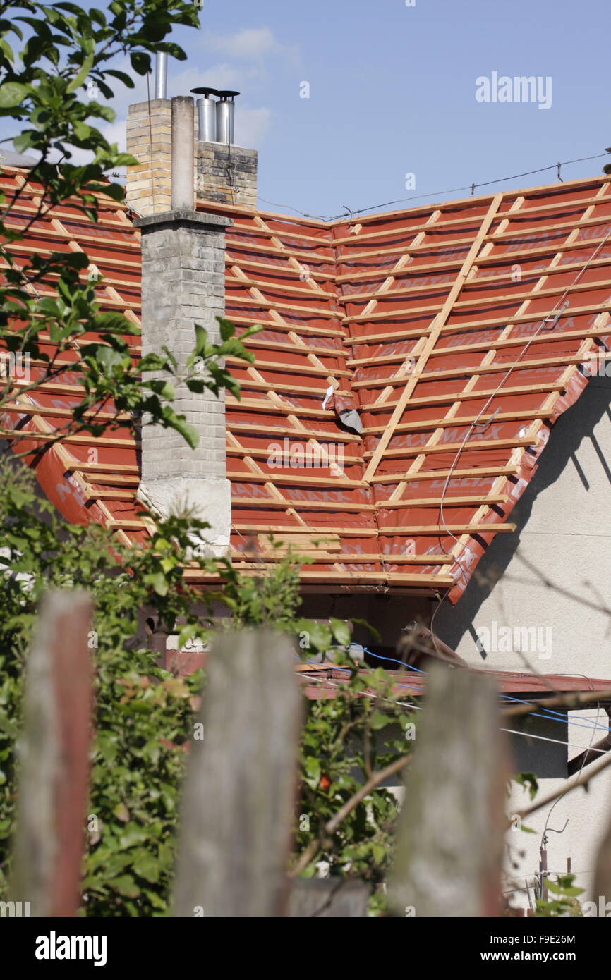 Roof reparation hi-res stock photography and images - Alamy