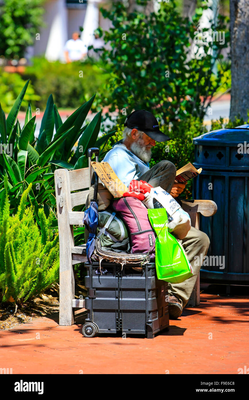 Homeless bench california hi-res stock photography and images - Alamy