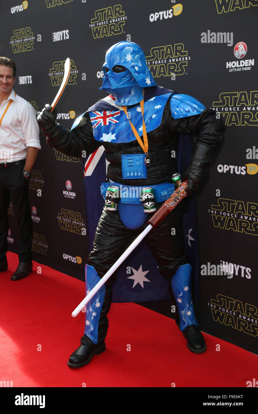 Sydney, Australia. 16 December 2015. Mick Fett arrives on the red ...