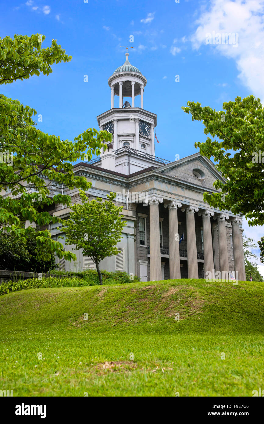 Old hall county courthouse hi-res stock photography and images - Alamy