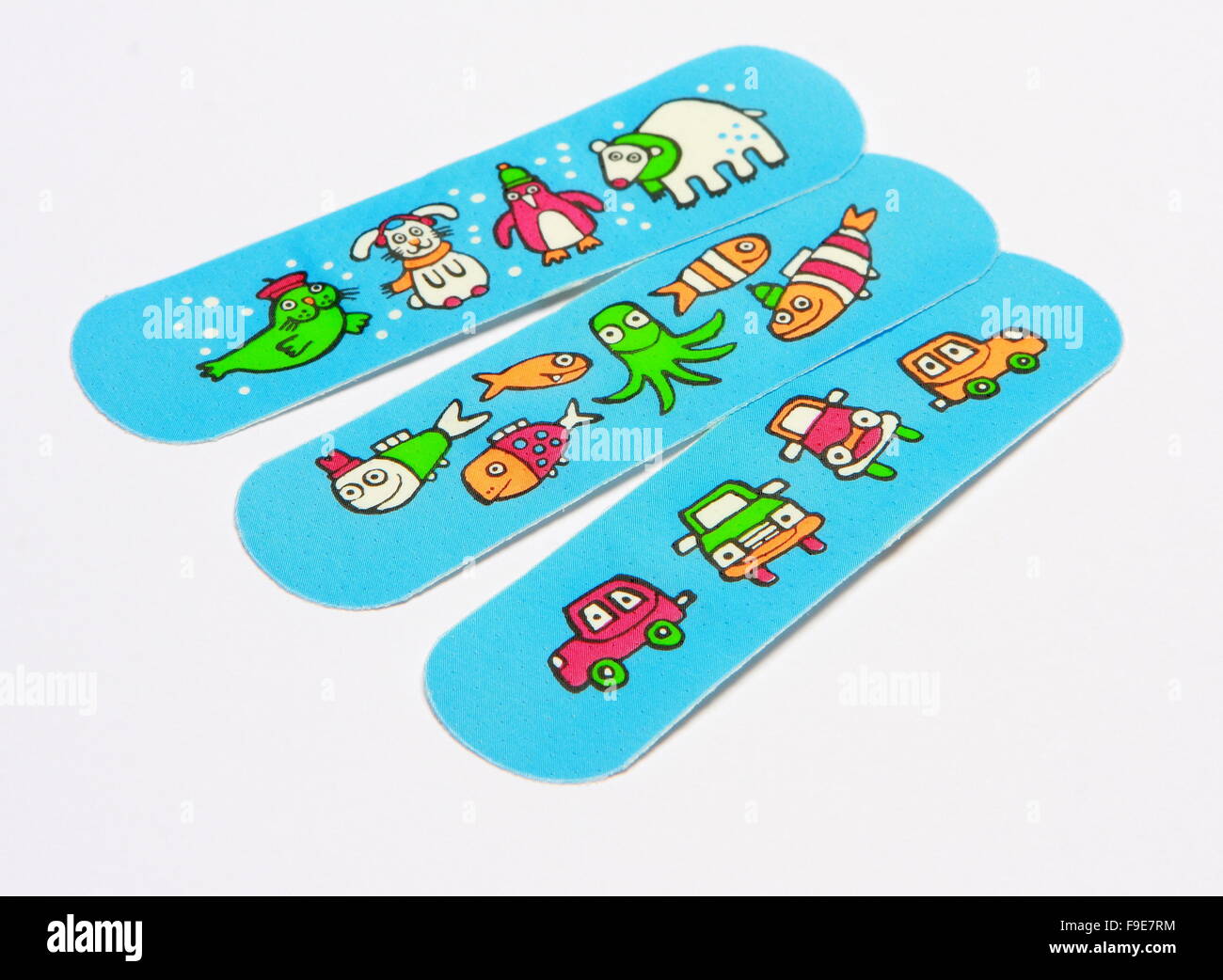 Three animals isolated funny hi-res stock photography and images - Alamy