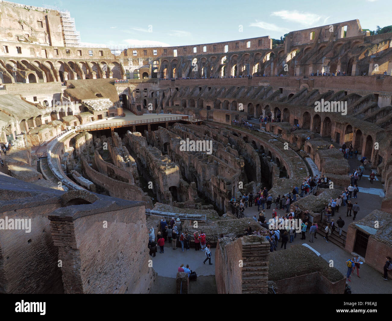 Tourists visiting the Colosseum in Rome, Italy Stock Photo - Alamy