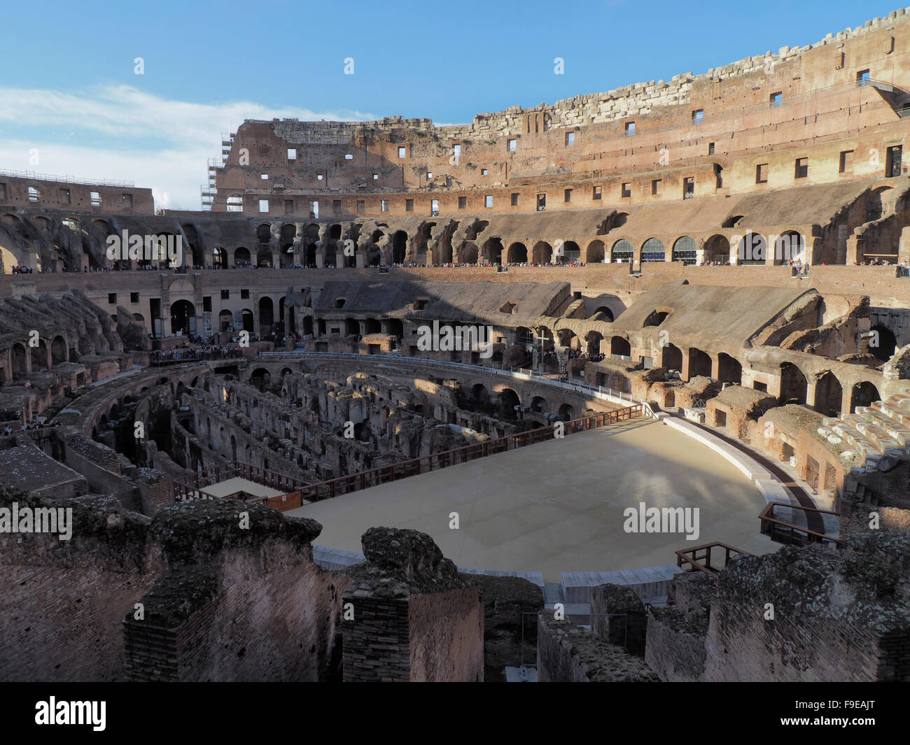 Tourists visiting the Colosseum in Rome, Italy Stock Photo - Alamy