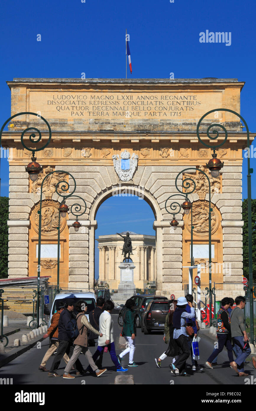 France, Languedoc-Roussillon, Montpellier, Louis XIV statue, Arc de ...