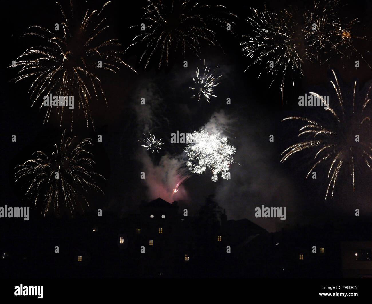 Fire work hi-res stock photography and images - Alamy