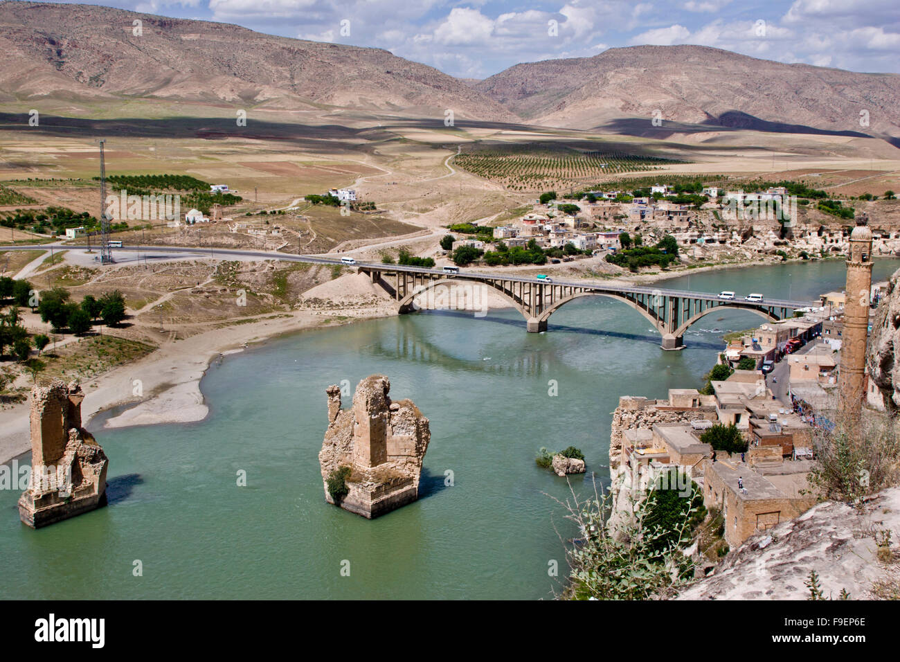 Hasankeyf hi-res stock photography and images - Alamy