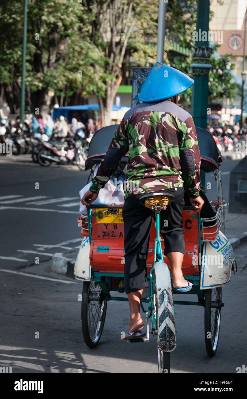 Asian tricycle hi-res stock photography and images - Alamy