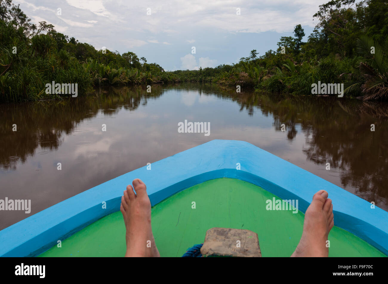 Person at river hi-res stock photography and images - Alamy