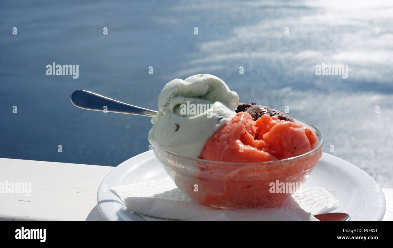 fresh ice cream Stock Photo - Alamy