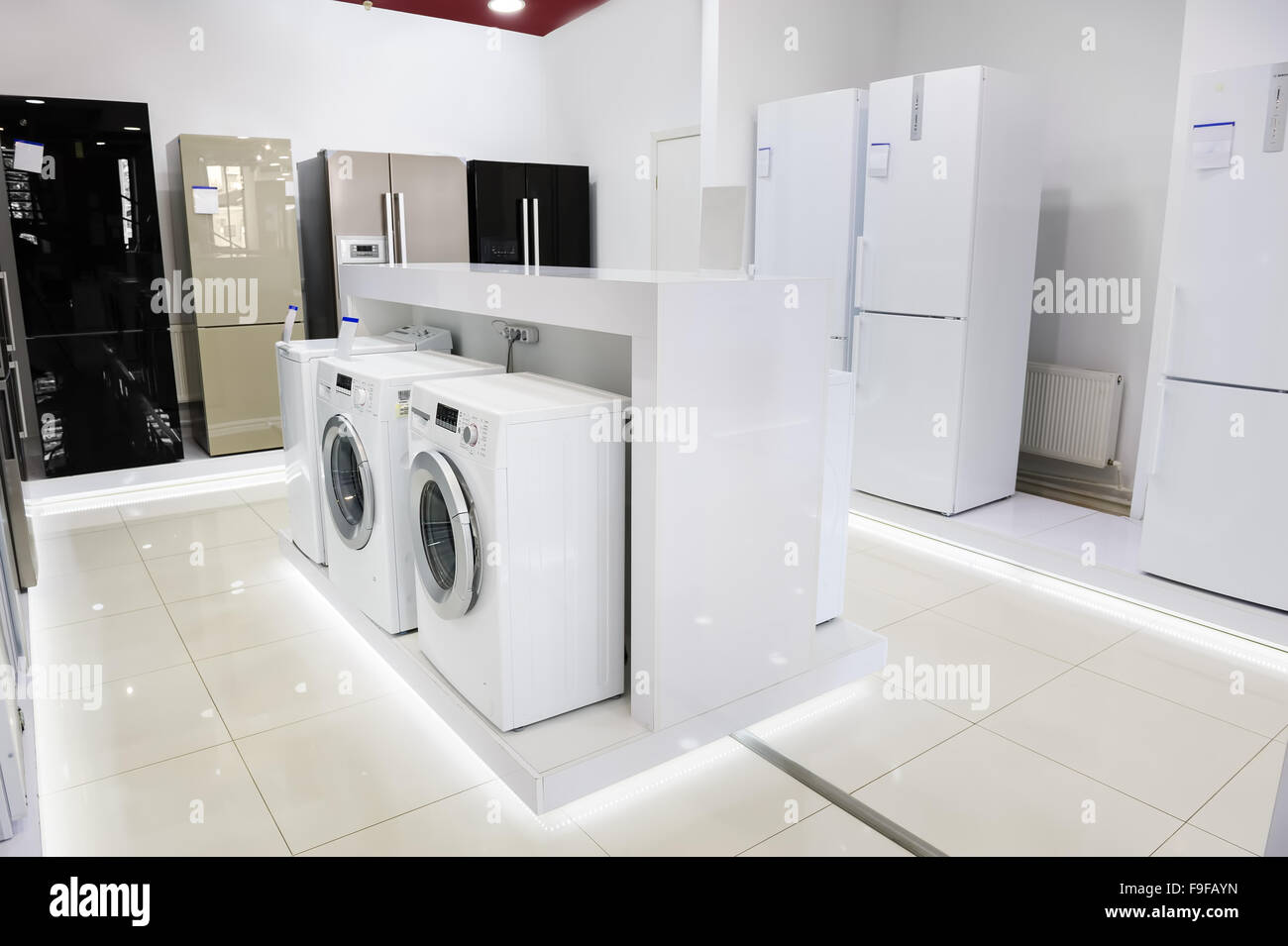 Appliance stock hi-res stock photography and images - Alamy