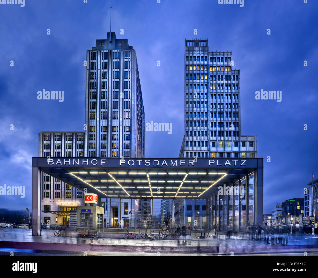 City life potsdamer platz hi-res stock photography and images - Alamy