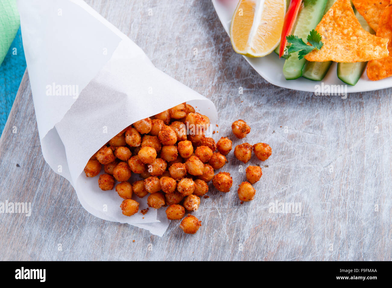 Roasted spicy chickpeas Stock Photo - Alamy