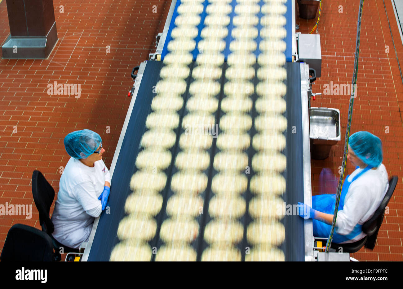Dr oetker food factory hi-res stock photography and images - Alamy