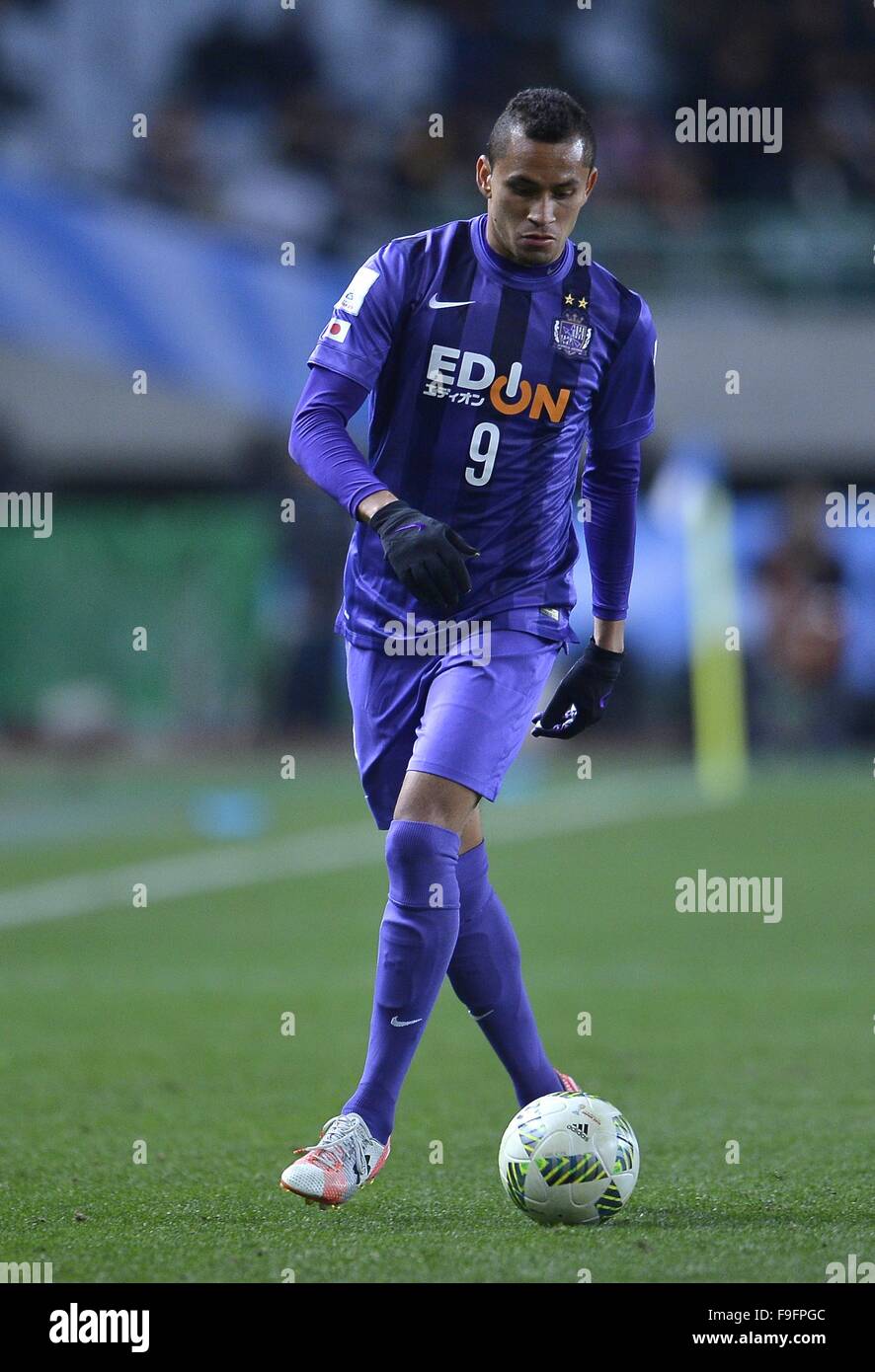 Osaka, Kansai, Japan. 16th Dec, 2015. S. Hiroshima forward DOUGLAS MATOS during the match ...
