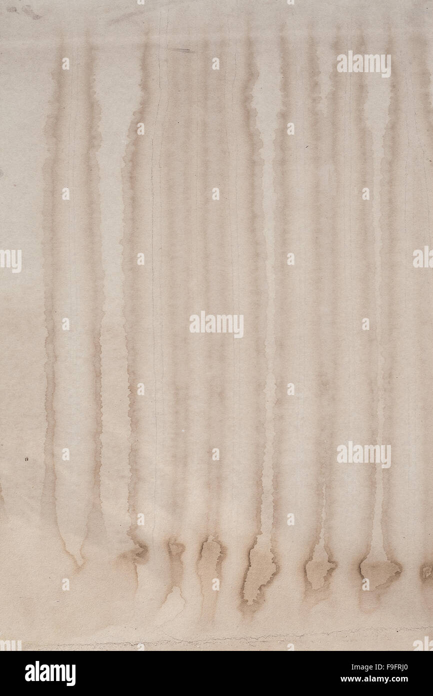 Blank white vertical sheet hi-res stock photography and images - Alamy