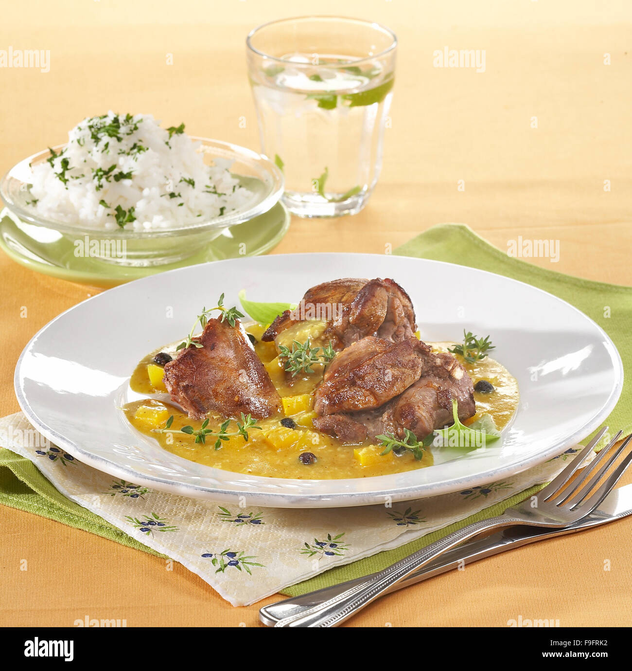 Gold hare hi-res stock photography and images - Alamy