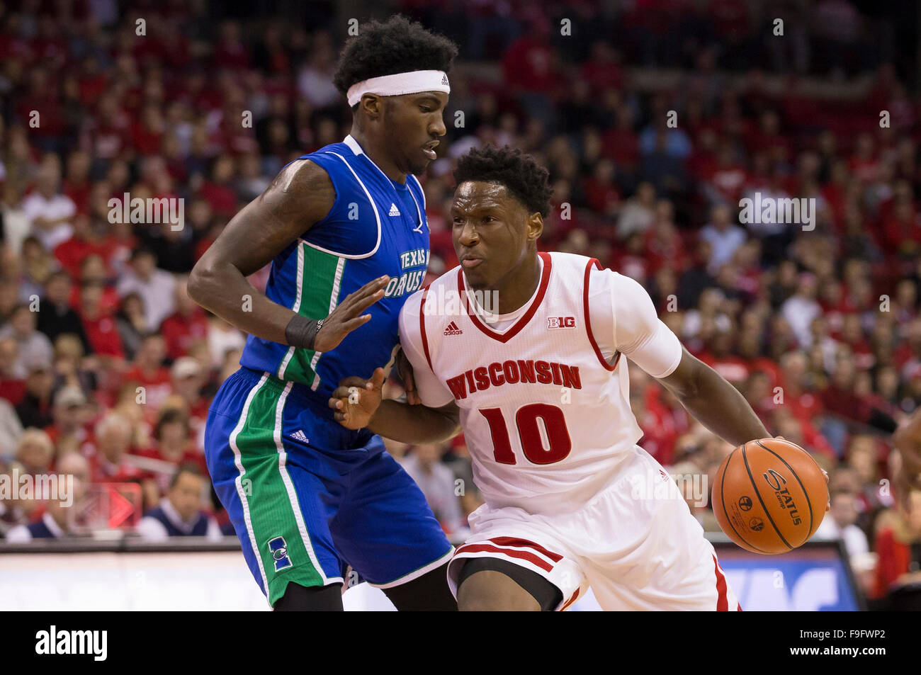 Madison, WI, USA. 15th Dec, 2015. Wisconsin Badgers forward Nigel Hayes ...