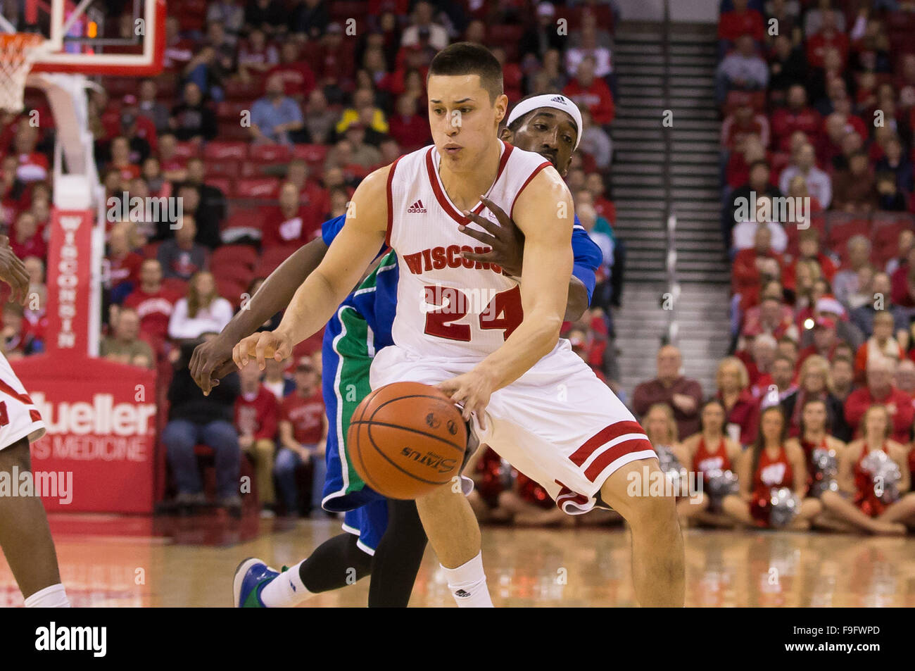 Madison, WI, USA. 15th Dec, 2015. Wisconsin Badgers guard Bronson ...