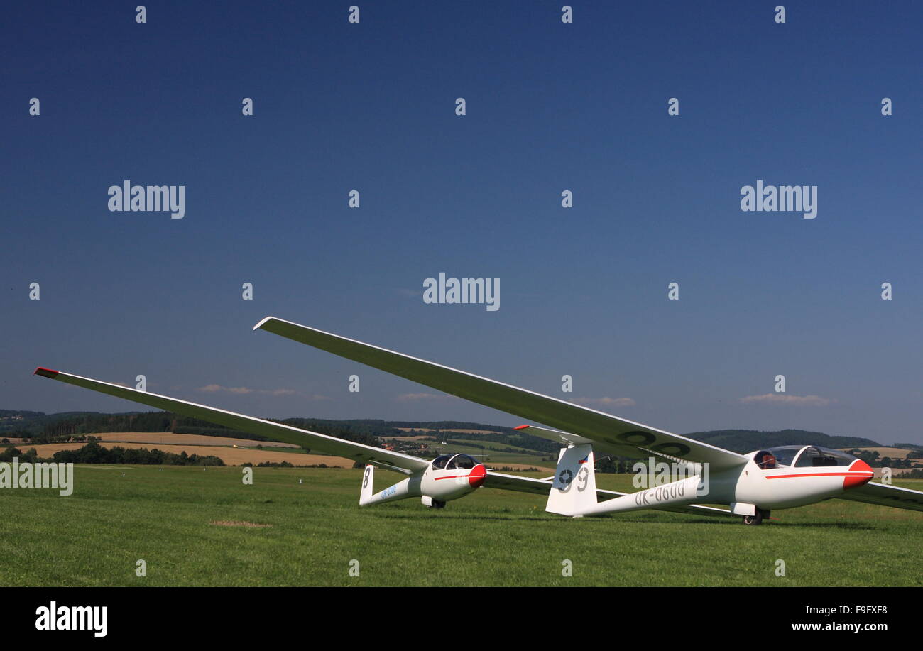 Sailplanes gliders airport hi-res stock photography and images - Alamy