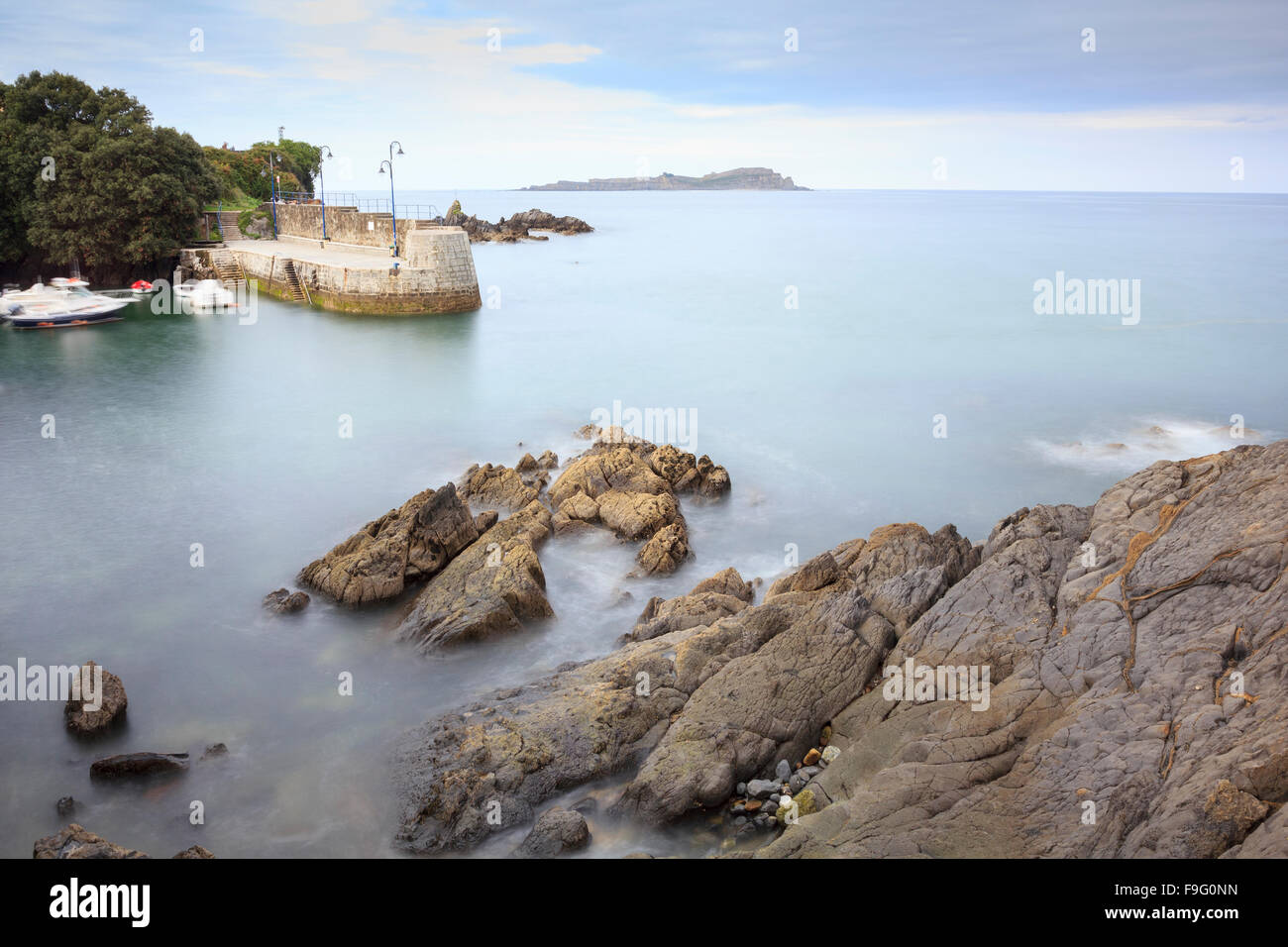 Mundaka shore, Basque Country Stock Photo - Alamy