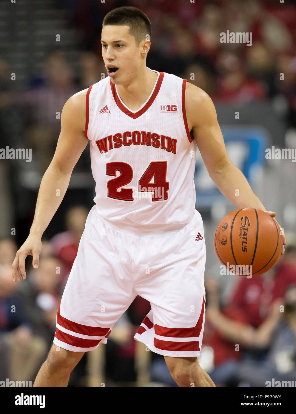 Madison, WI, USA. 15th Dec, 2015. Wisconsin Badgers guard Bronson ...