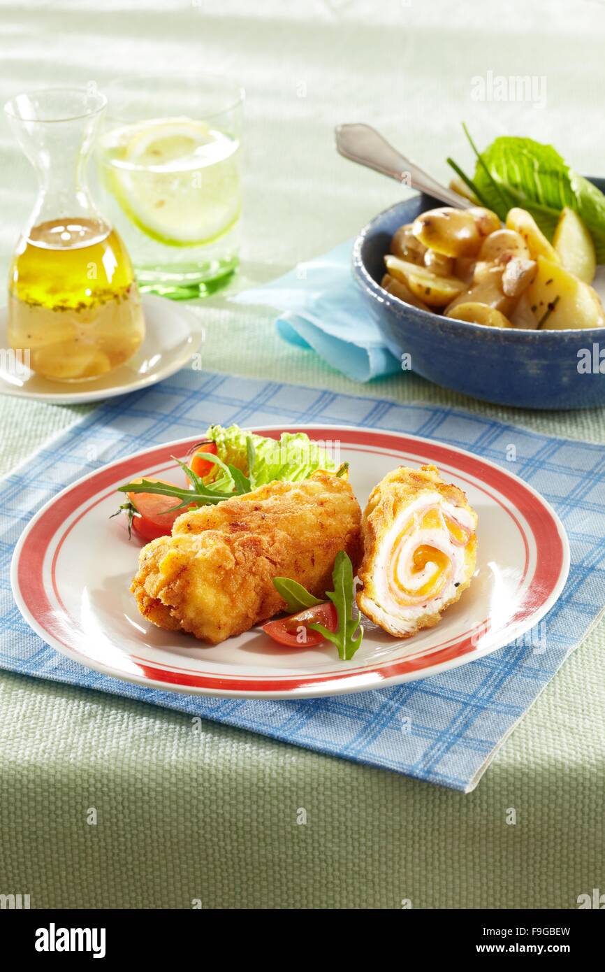 Turkey cordon bleu hi-res stock photography and images - Alamy