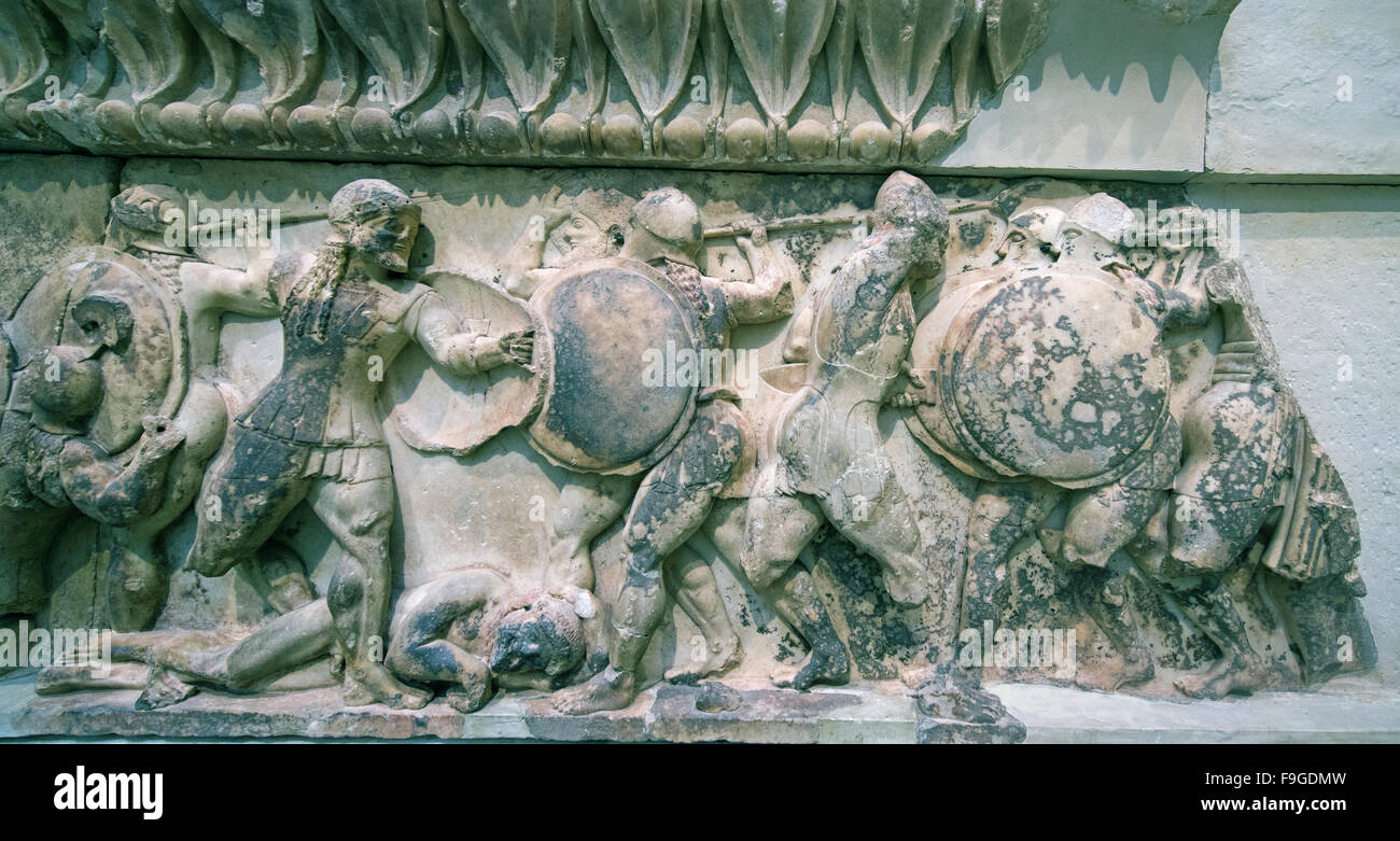 Archaic relief sculpture hi-res stock photography and images - Alamy