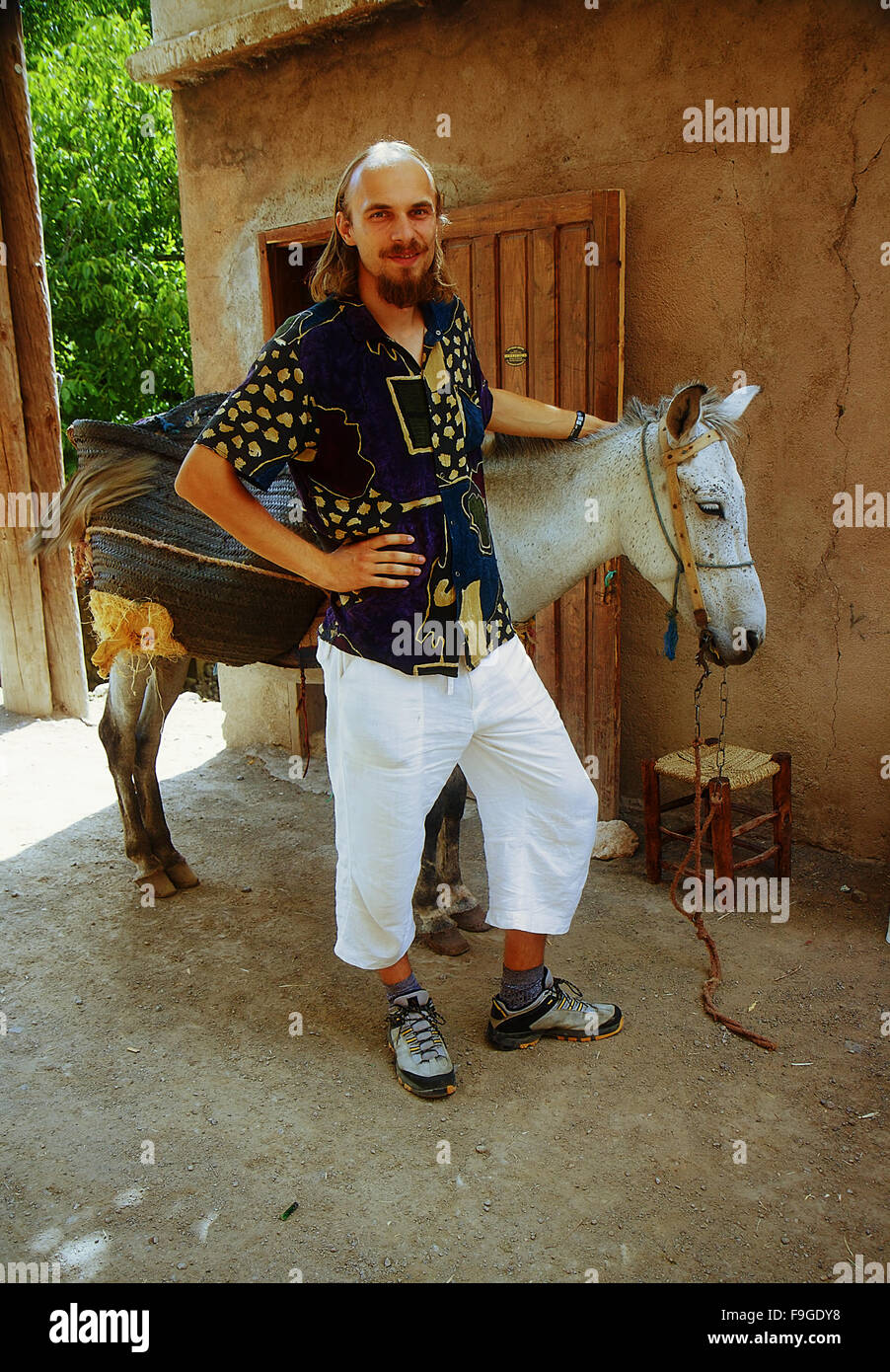 Overloaded donkey hi-res stock photography and images - Alamy