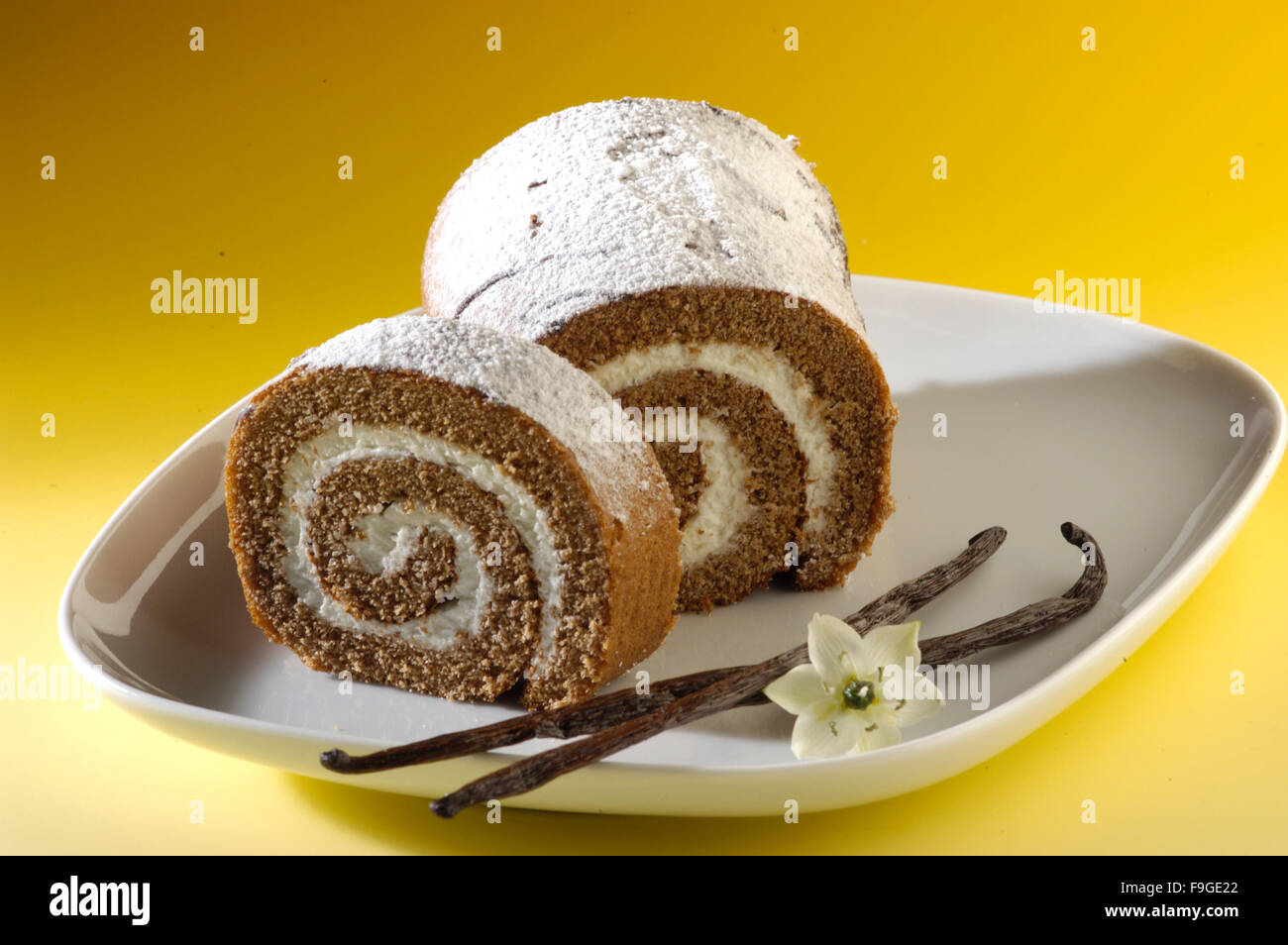Sponge Roll with Vanilla Filling Stock Photo - Alamy
