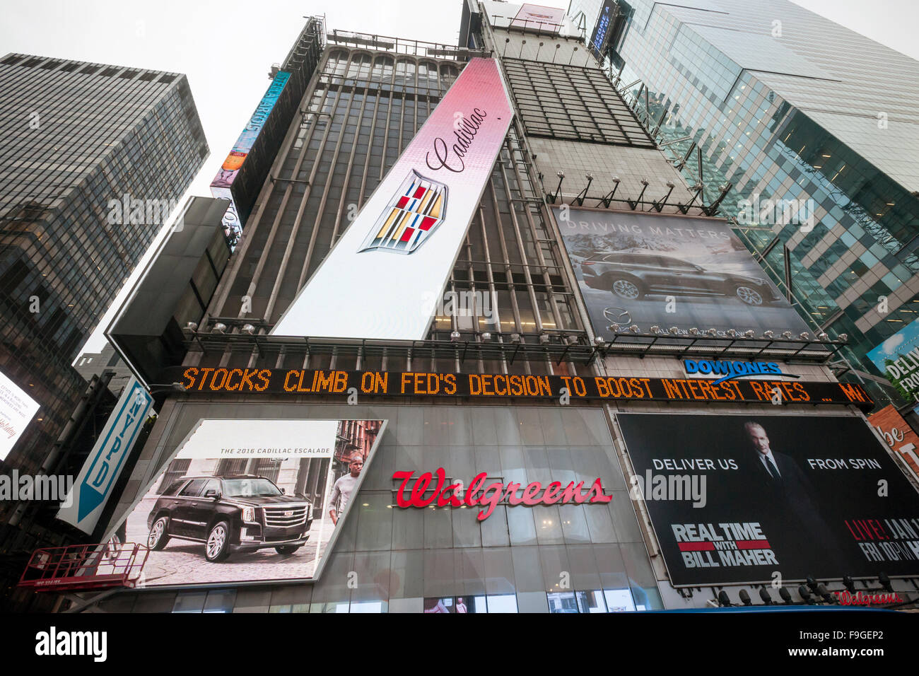 Stock ticker times square hi-res stock photography and images - Alamy