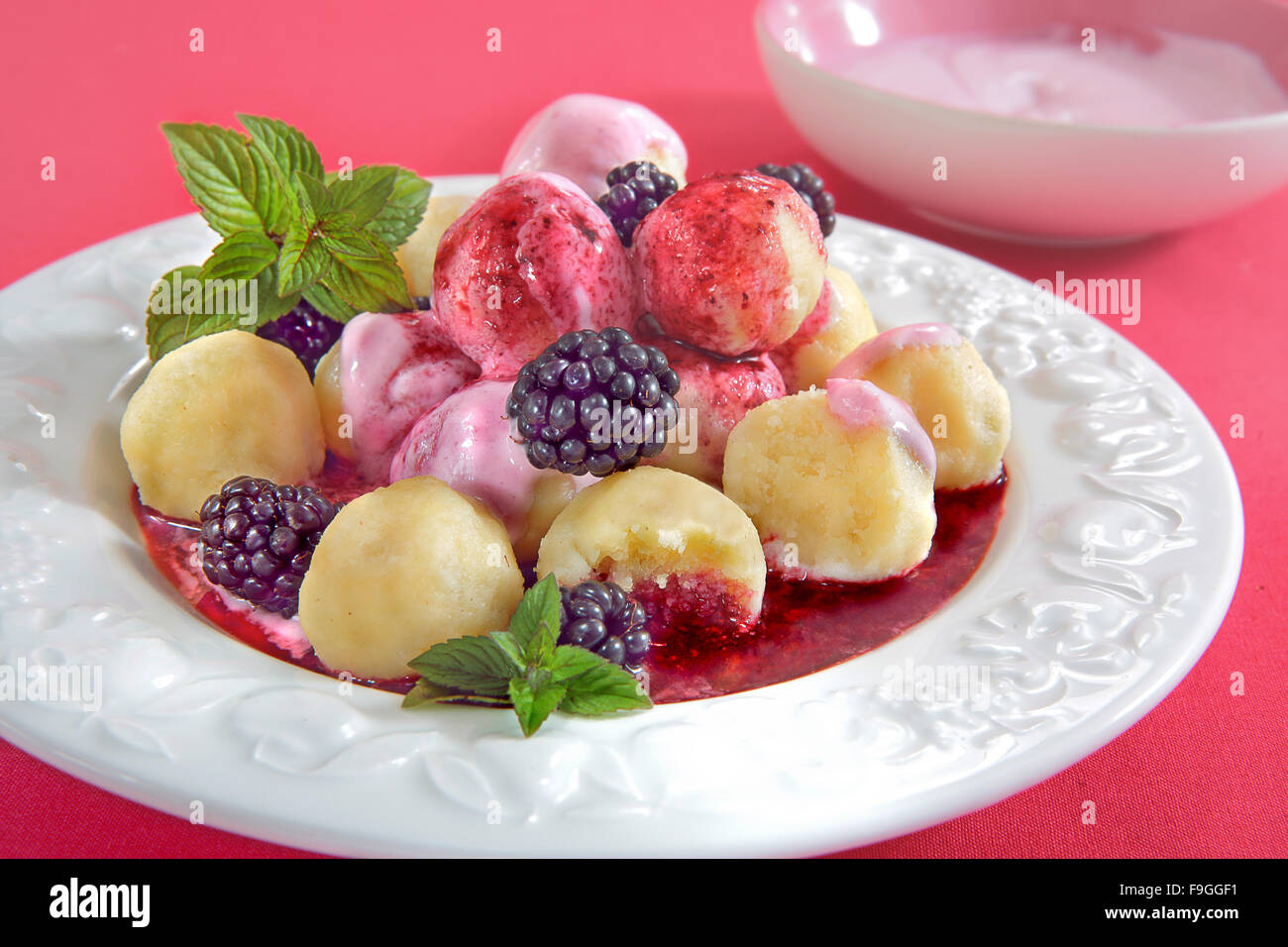 Puff pastry dumplings hi-res stock photography and images - Alamy